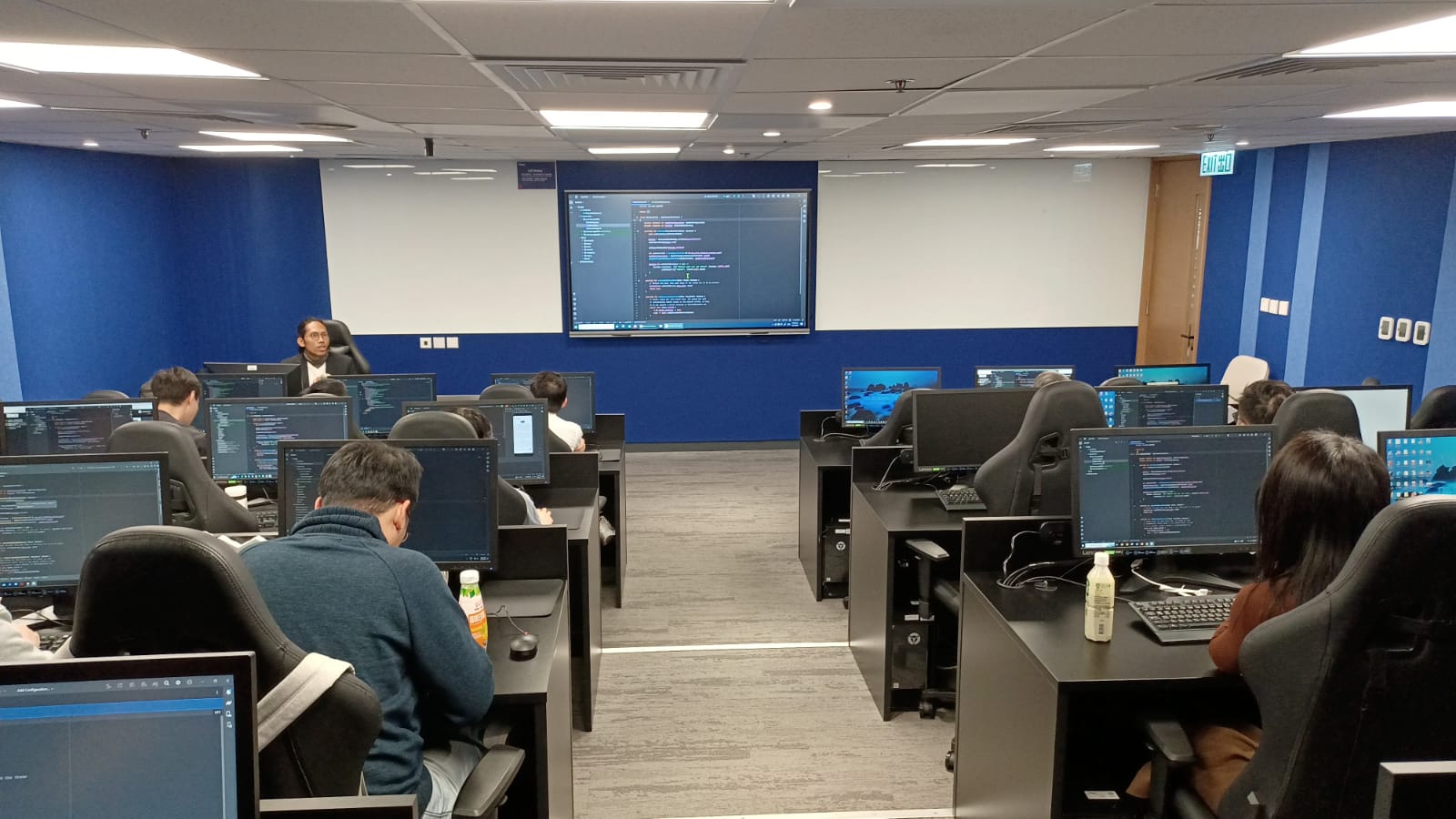 Government: Mobile Apps Development Training - Decoder